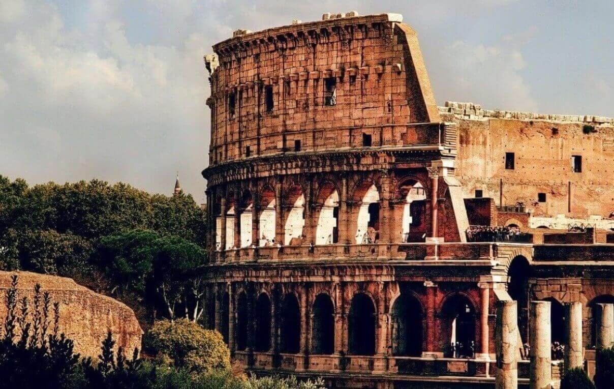 How Tall is the Colosseum in Rome ? Size, Height and Dimensions